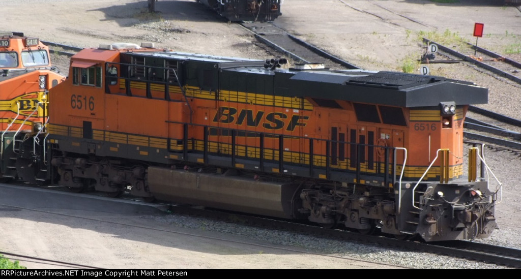 BNSF 6516